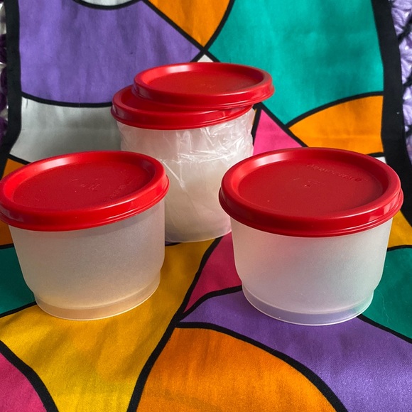 Tupperware | Kitchen | Tupperware Snack Set 4 Snack Containers Seals ...